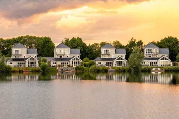 Holiday Lodges & Accommodation in the Cotswold Lakes